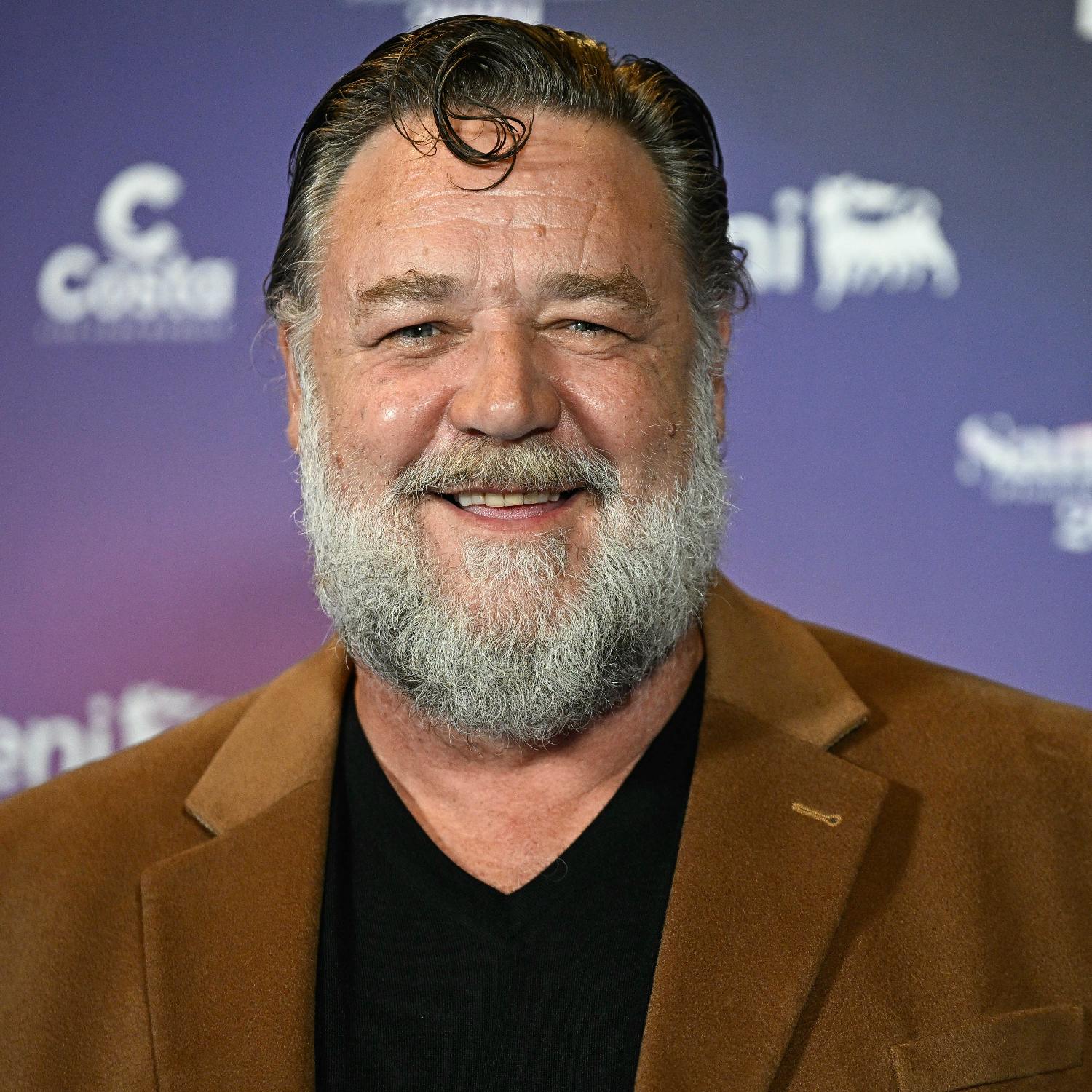 In conversation with Russell Crowe – The Anton Savage Show – Podcast ...