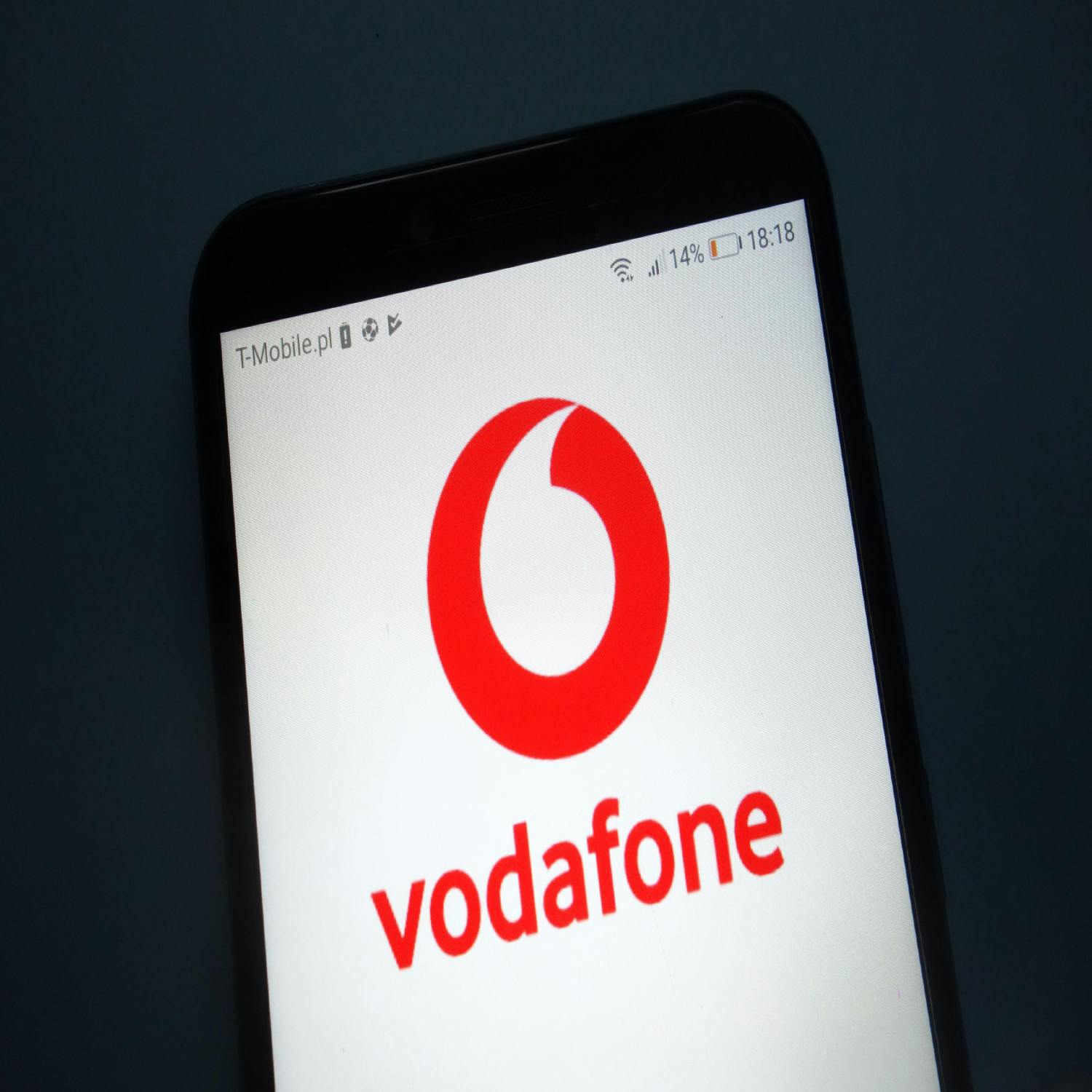 Jess Kelly reviews the new Vodafone Play – The Pat Kenny Show ...