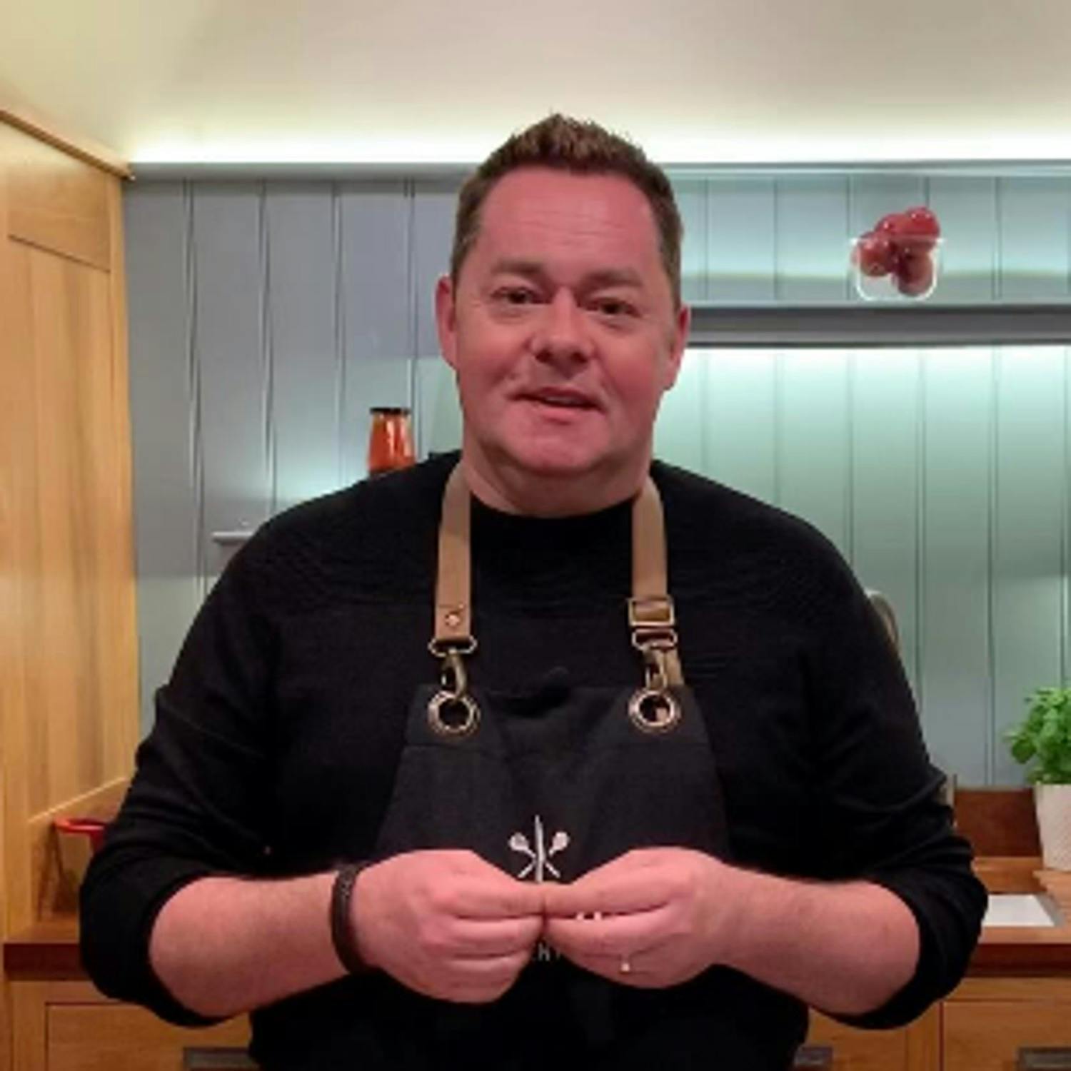 Neven Maguire Tells Us How To Cook The Perfect Christmas Dinner But ...